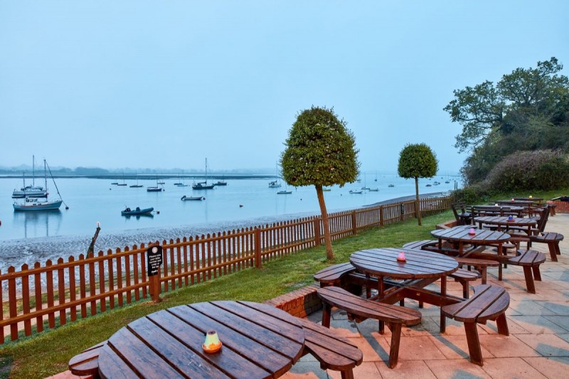 Gallery. – Maybush Inn