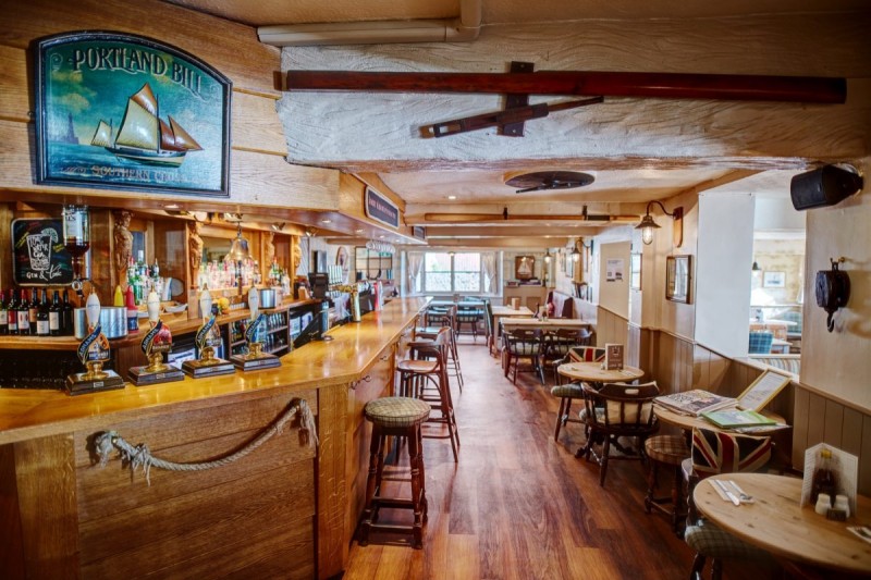 Gallery. – Maybush Inn