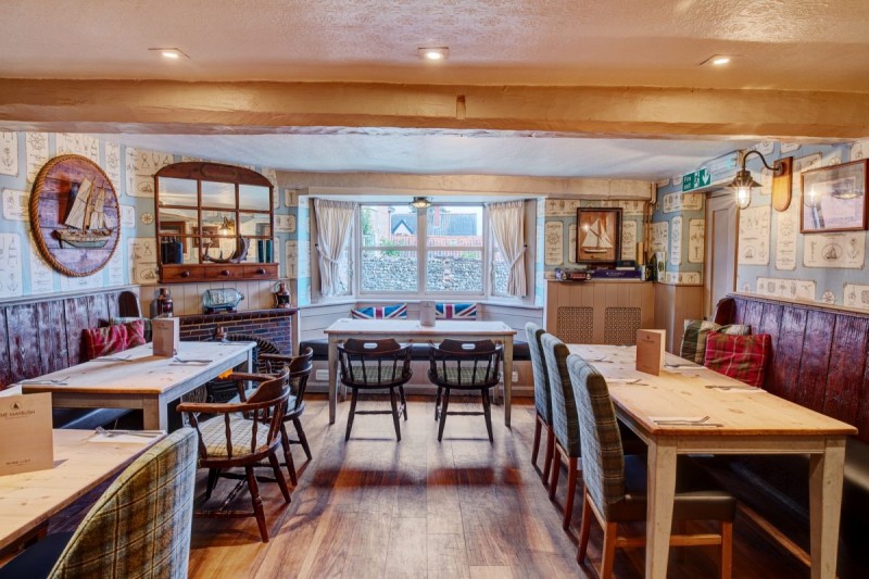 Gallery. – Maybush Inn