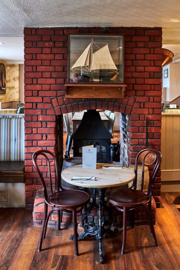 Gallery. – Maybush Inn