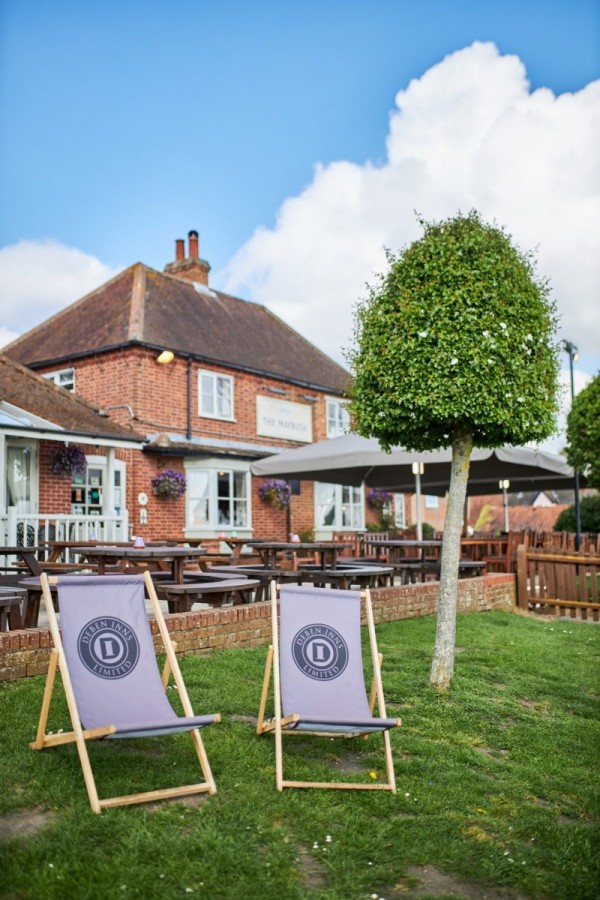 Gallery. – Maybush Inn