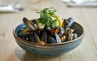 Maybush Inn – A beautiful waterfront pub at Waldringfield