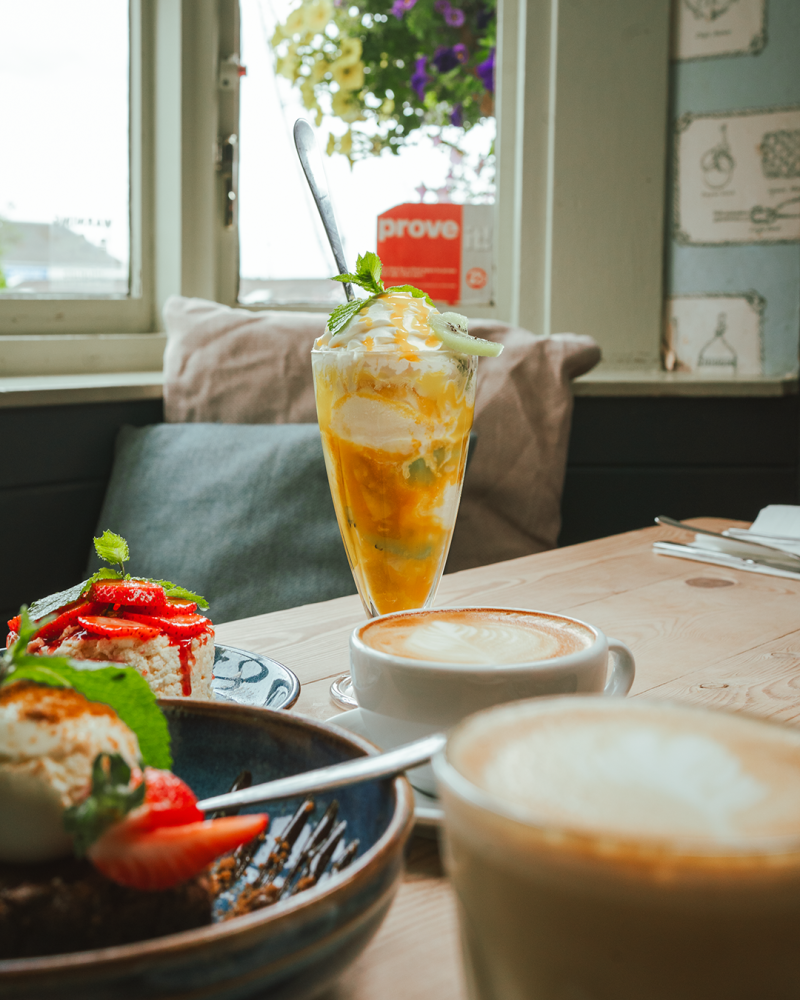 Gallery. – Maybush Inn