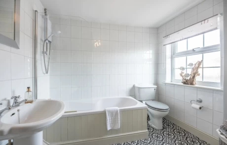 Deben Inns Ltd – Welcome Inn